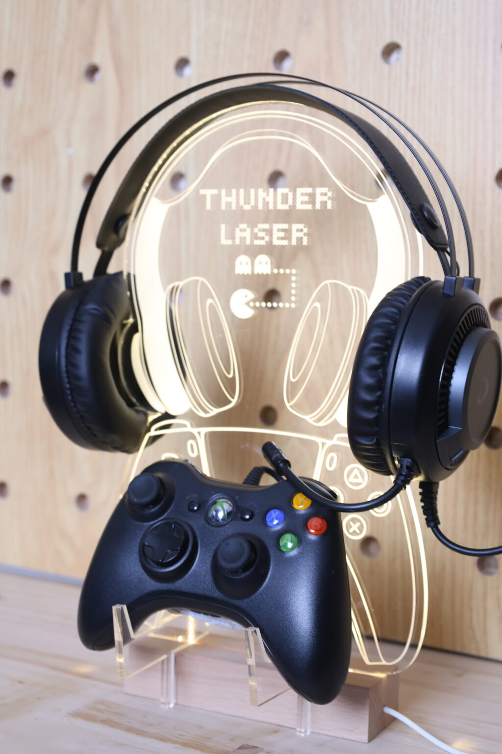 Laser Cutting - 2-in-1 Headset & Controller Stand | Thunder Laser